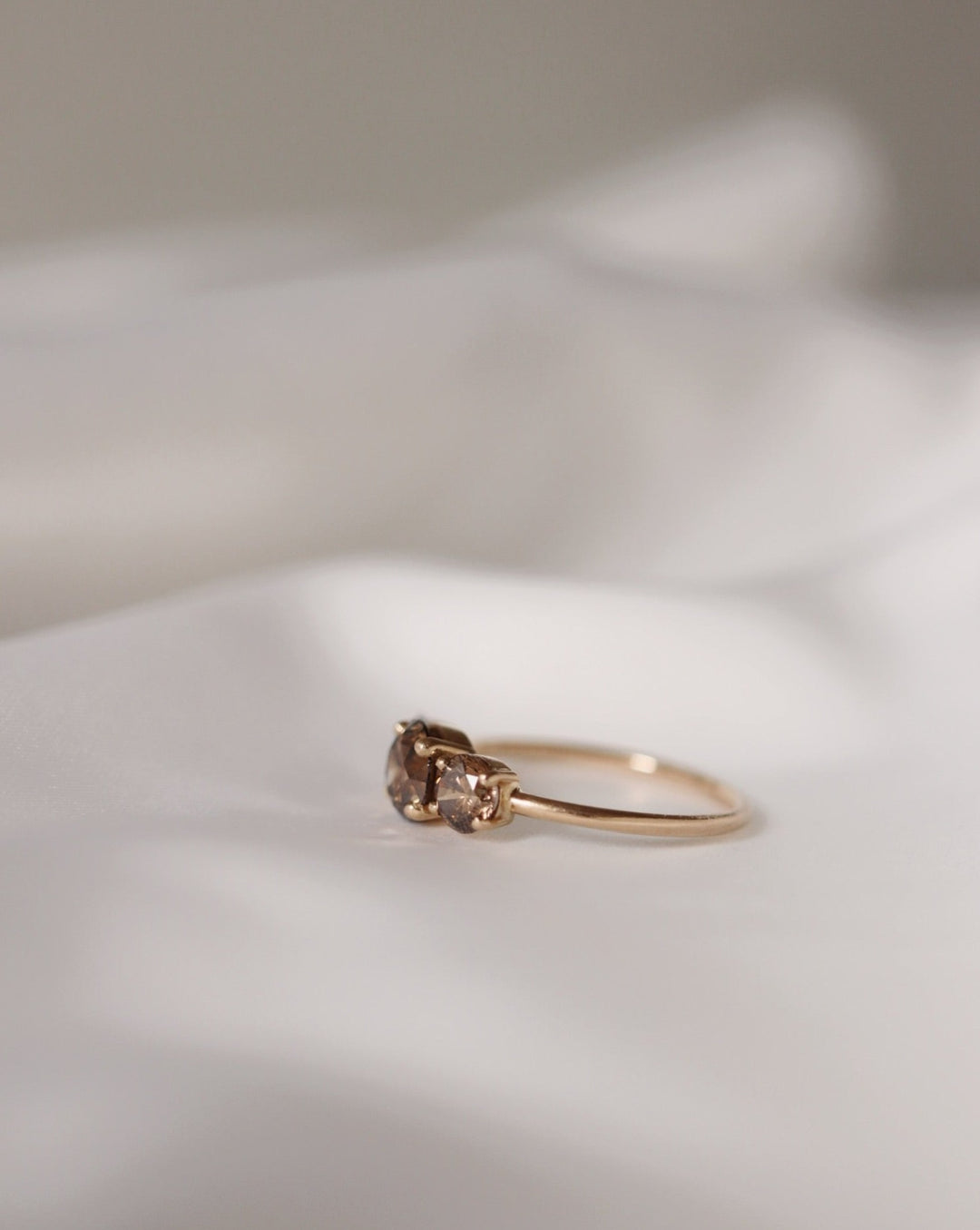 Edith Ring 2.0 CT with Dark Chocolate Diamonds – mumbaistockholm