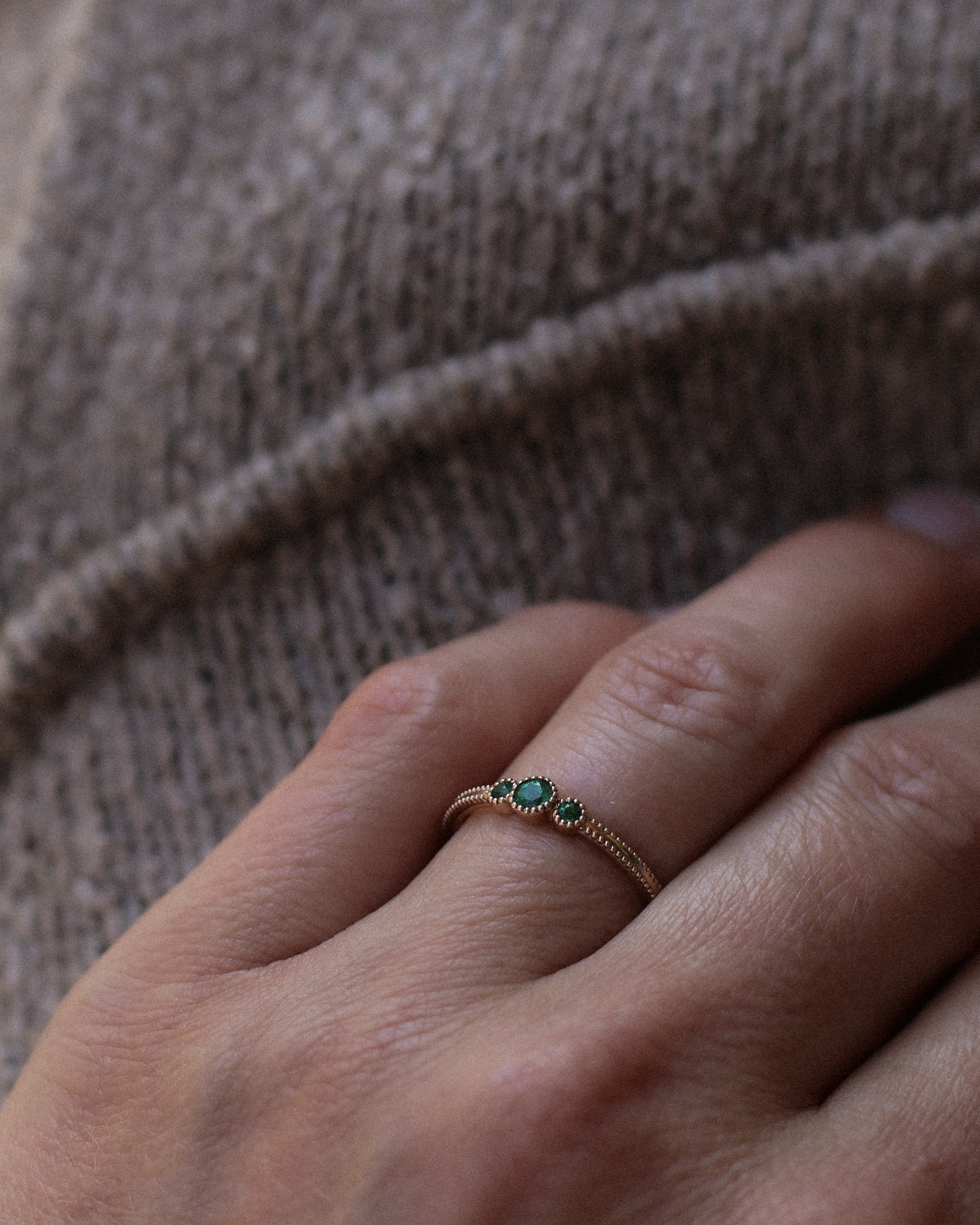 Vintage Style Mini Edith Ring med Smaragder – mumbaistockholm